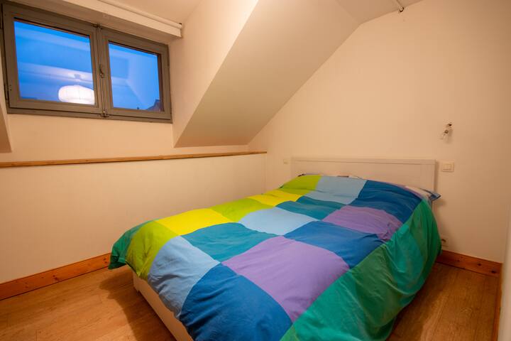 Large Room In Centre Of Chamonix - Les Houches
