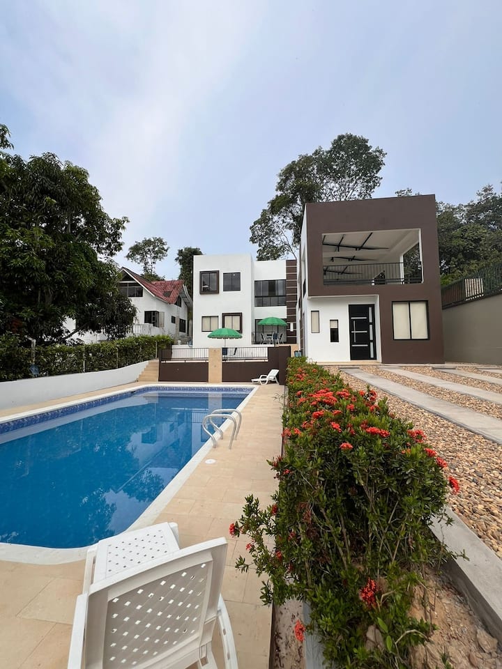 Casa Quinta La Roca - Melgar