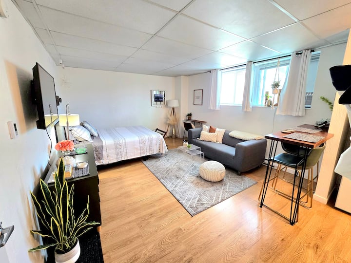 Sheboygan Surf House -  Jetties - Sheboygan, WI