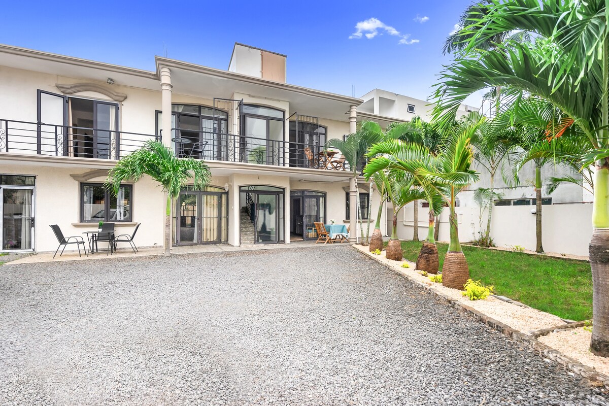 apt hibiscus close to the beach - Flats for Rent in Port Louis, Port ...