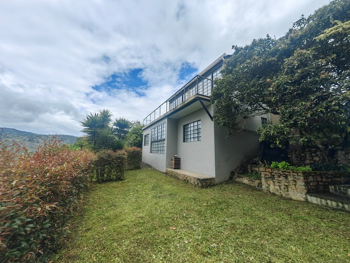 Casa Gualanday, Mantacundinamarca - Guateque