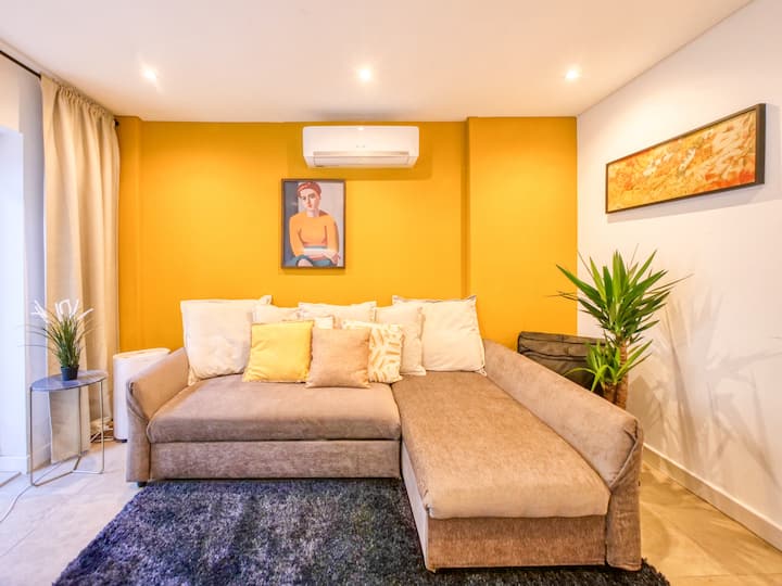 A Little Garden-next To Lxfactory& Street Parking - Lissabon