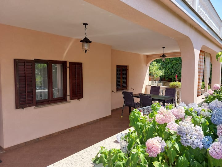 Apartment Mijo 1 In A Quiet Area - Malinska
