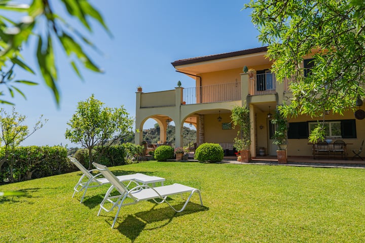 Sea View Villa Taormina - Naxos, Italien