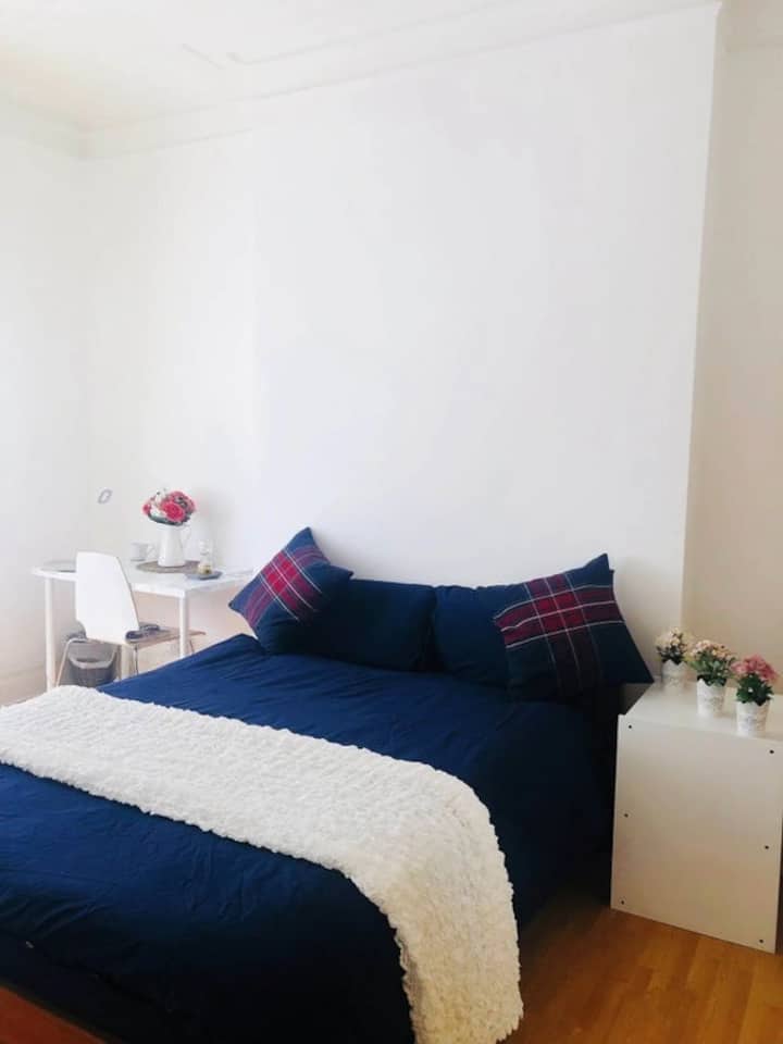 Superhost | 7-mins From Paddington & Warwick Ave - Chelsea