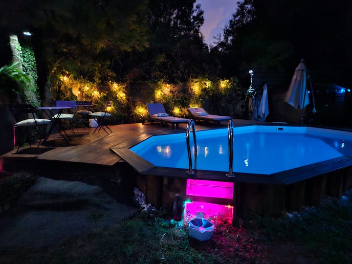 Maison Moderne, Plain Pied Avec Piscine - L'Arbresle