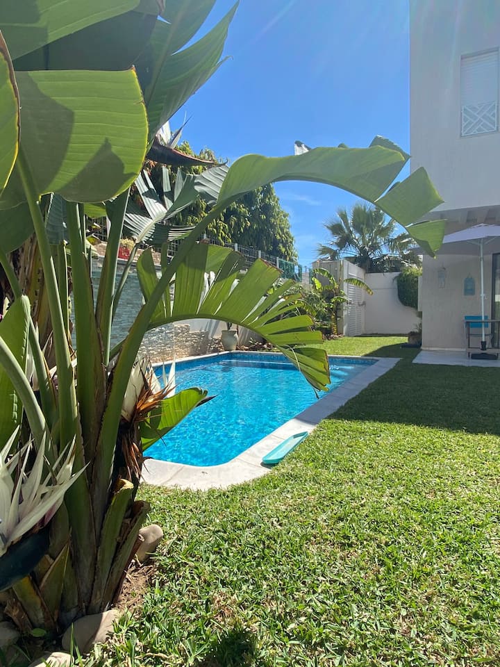 Charmant Studio Avec Piscine -10min Aéroport Tunis - Tunisia