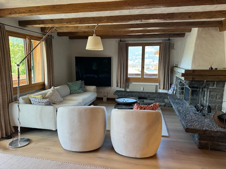 Sonniges Ferienzuhause Mit Schönem Ausblick - Rougemont