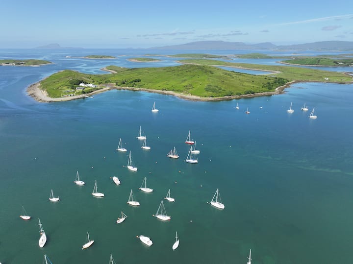 Collanmore Island Lodge, Westport, Sleeps 22. - Westport, Ireland