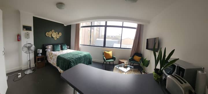 City Center Apartment |Wifi||pool|gym|parking - Cape Town