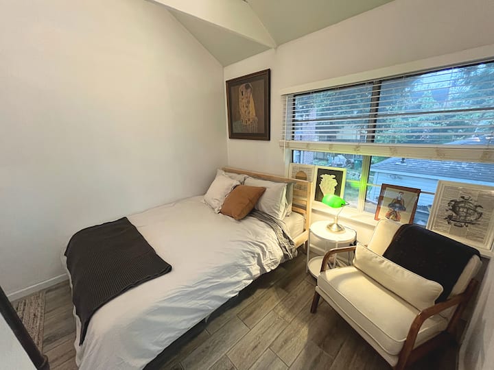 The Burrow At Montrose - Fourth Ward - Houston