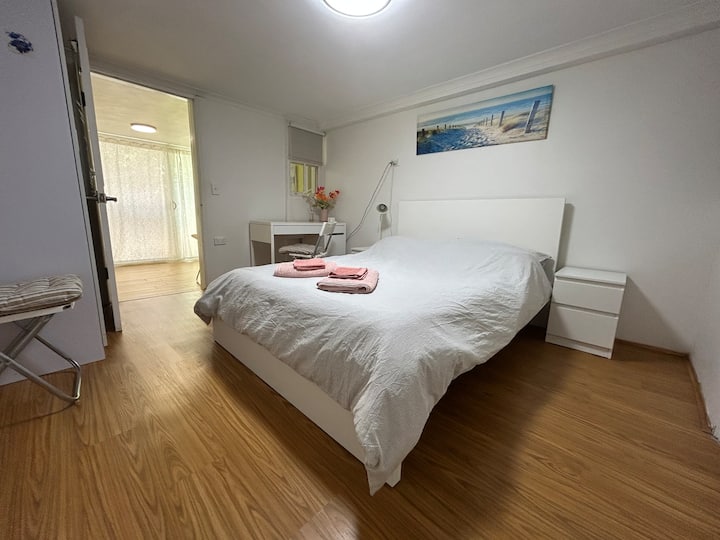 Ultimo 1bed Ensuite With Kitchen, Laundry, Carpark - Lewisham
