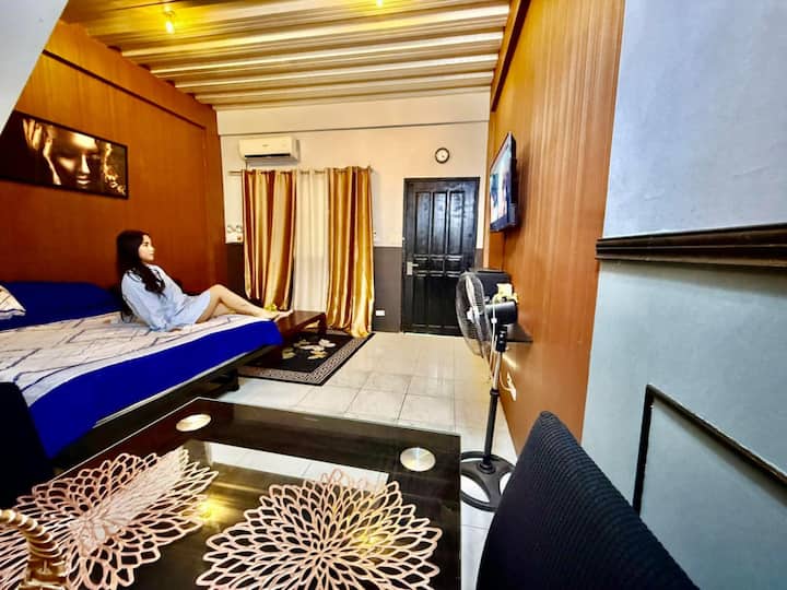 Axon Cozy Modern House #G Near The Walking Street - Angeles