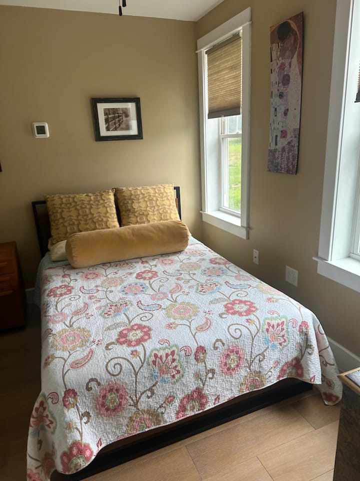 Sunrise At 15 Mills Road. Fully Renovated Cottage. - Kennebunkport, ME