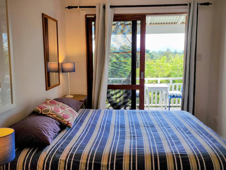 Family Room For 4 People @ The Belfry Guesthouse - Bellingen