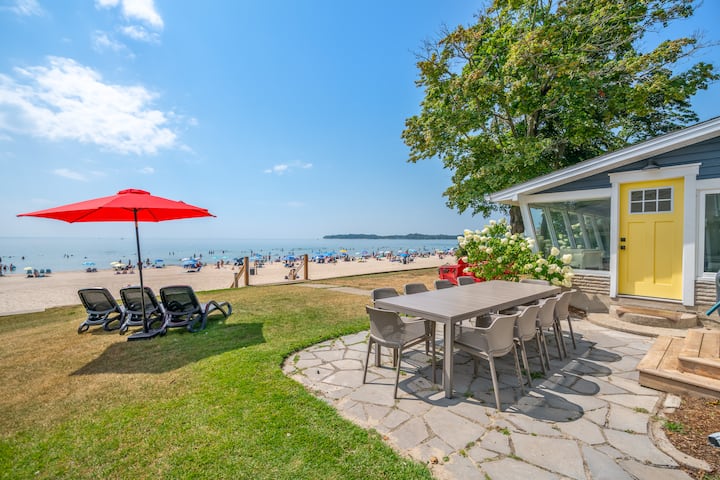 Hendriks Hall Hideaway... On The Beach - Fort Érié