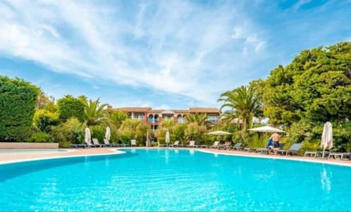 Résidence De Tourisme 8p - Piscine Et 300m Plage - Île de Porquerolles