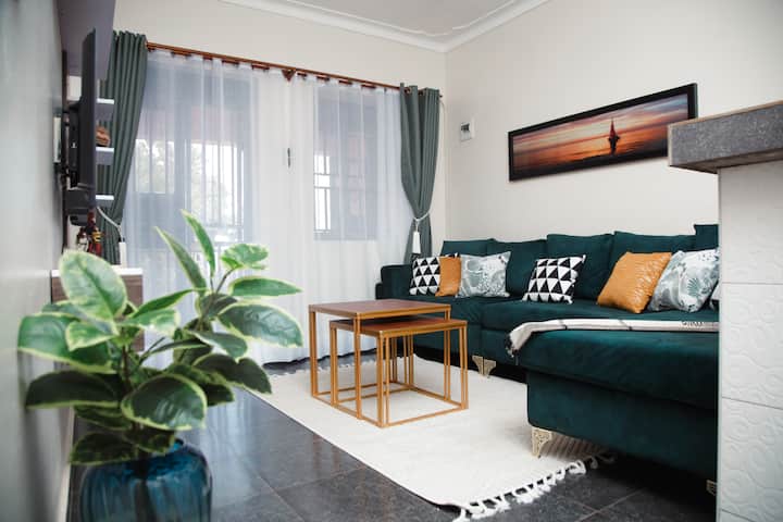 Karibu Green On
Mawanda Rd 5 Mins To Acacia Mall - Kampala