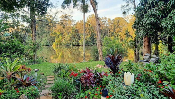 Private Waterfront Oasis - South Golden Beach