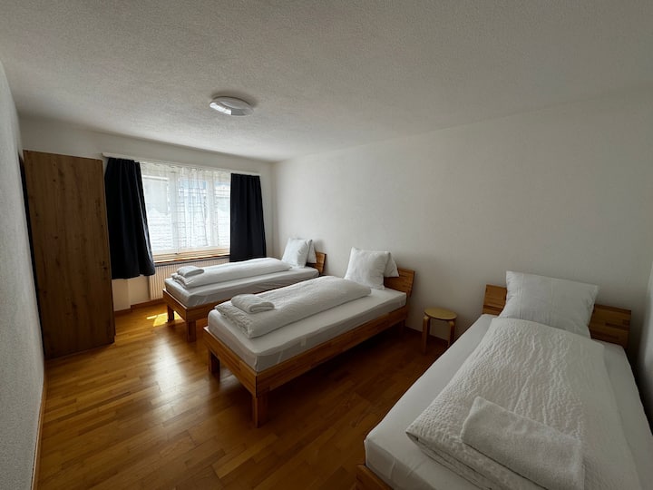 Spacious Room In The Heart Of Interlaken - Interlaken