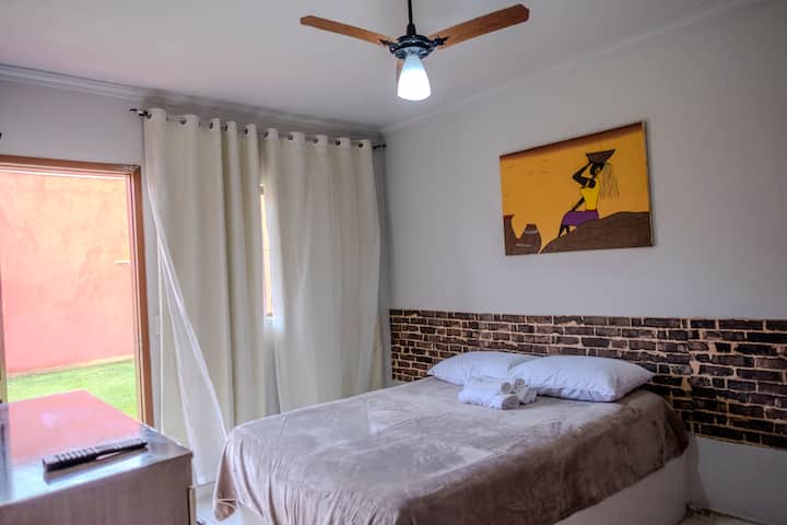 Quarto Superior Com Cozinha - Guarapari