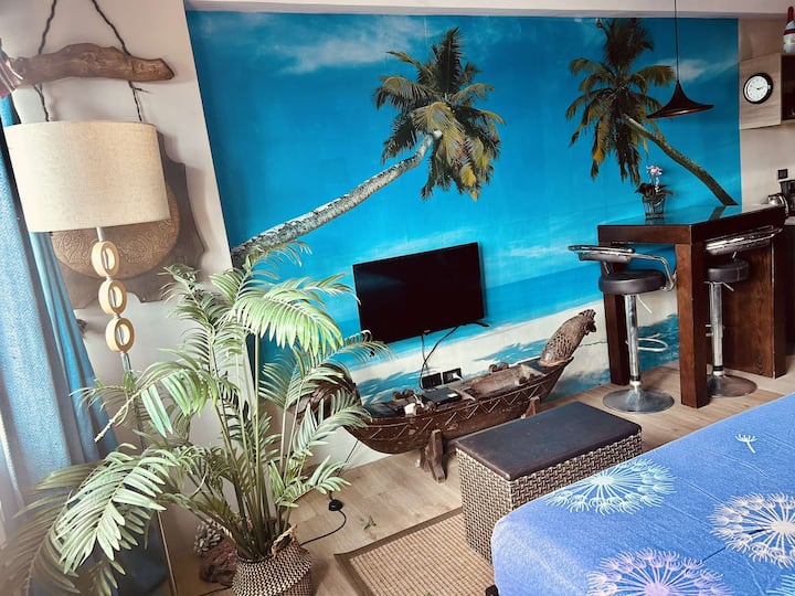 Exotic & Tranquil Refuge In The East - Quezon City
