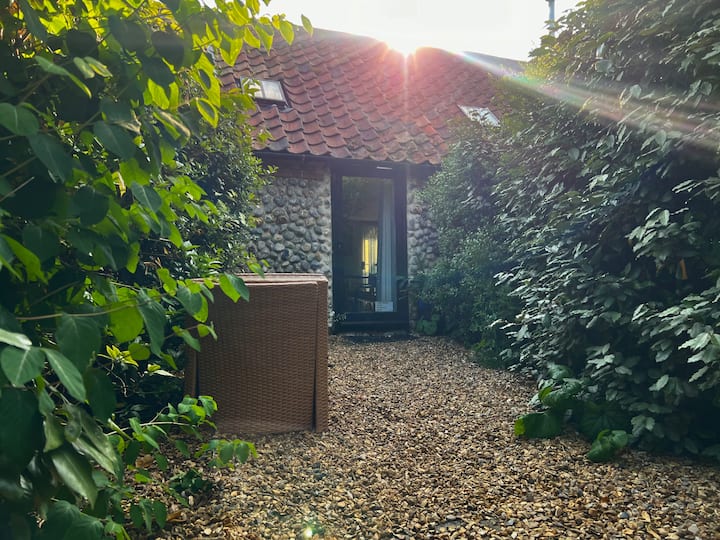 Lobster Pot Barn, North Norfolk - North Walsham