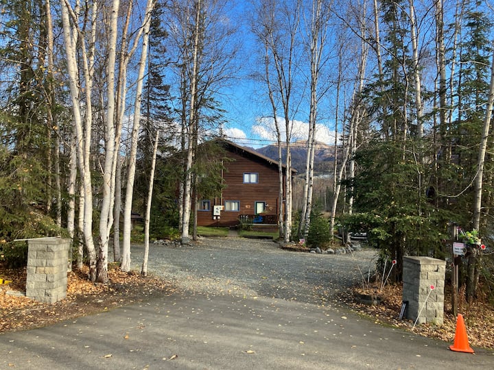Mink Creek 3 Bedroom Air Bnb -   With Air Purifer - Anchorage