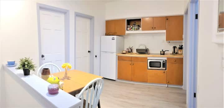 Spacious Queen Bed W/ En-suite Bath - Brooklyn, NY
