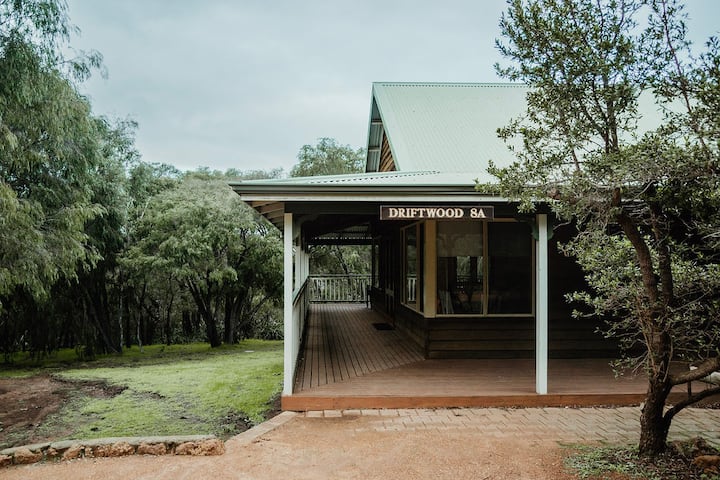 Heart Of The Yallingup Forest Chalet - Yallingup