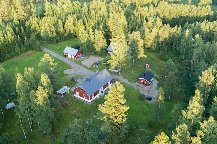 Himos Mökki/maatila + Kota + Palju / Ei Naapureita - Luhanka