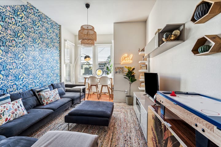 Coliving: Private Room W/ 2 Beds (Dwight 7) - Berkeley, CA