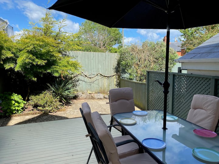 Sandbanks: Well Located Townhouse In Teignmouth - Newton Abbot