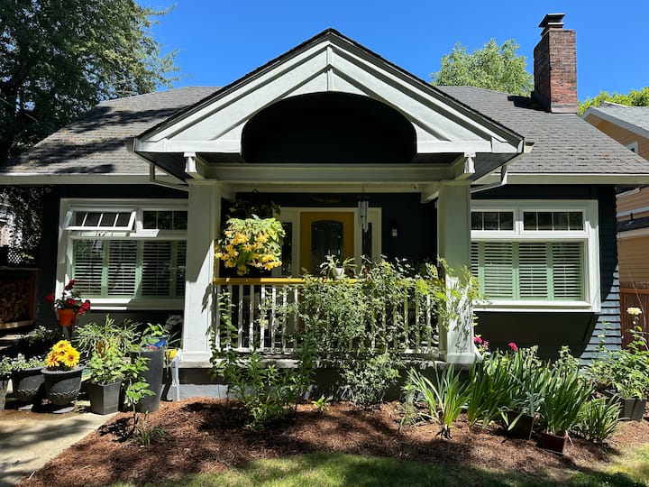 Historic 4br 2ba 2,000 Sq. Ft. Irvington Bungalow! - Portland, OR