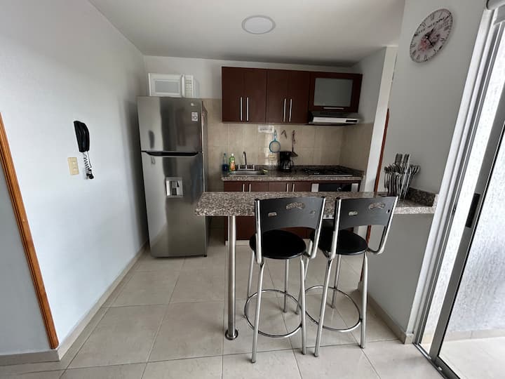 Apartamento Amoblado, Hab. Con Aire Acondicionado. - Bucaramanga