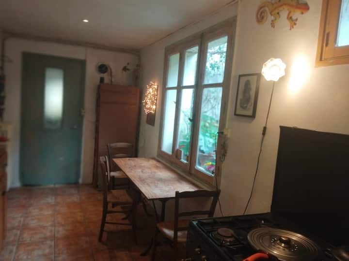 Chambre 20m² Dans Belle Maison De Village - Carnon