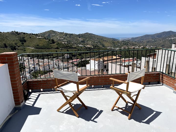 House W. Pool In Competa Village. Sea Views. - Cómpeta