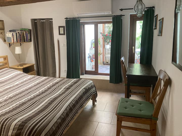 Mini-apartment + Mini-garden Near Biennale Gardens - Venice