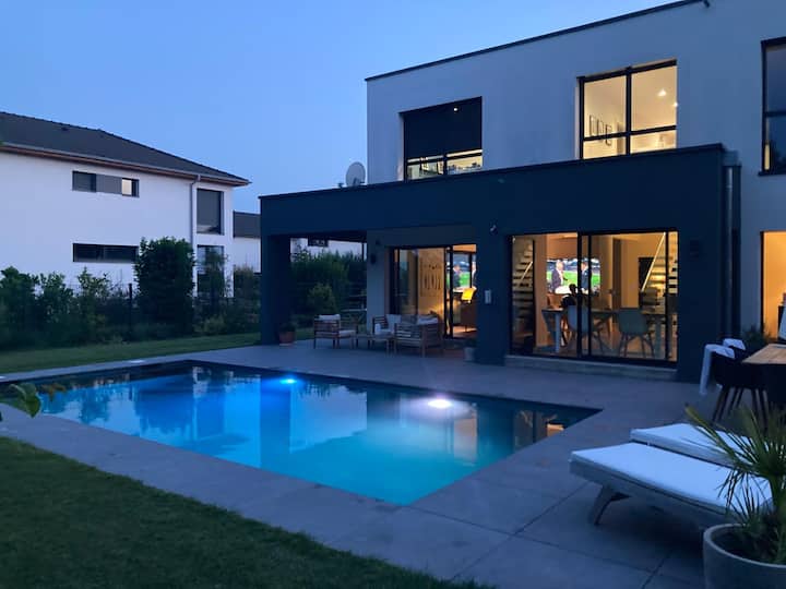 Modernes Einfamilienhaus - Basel