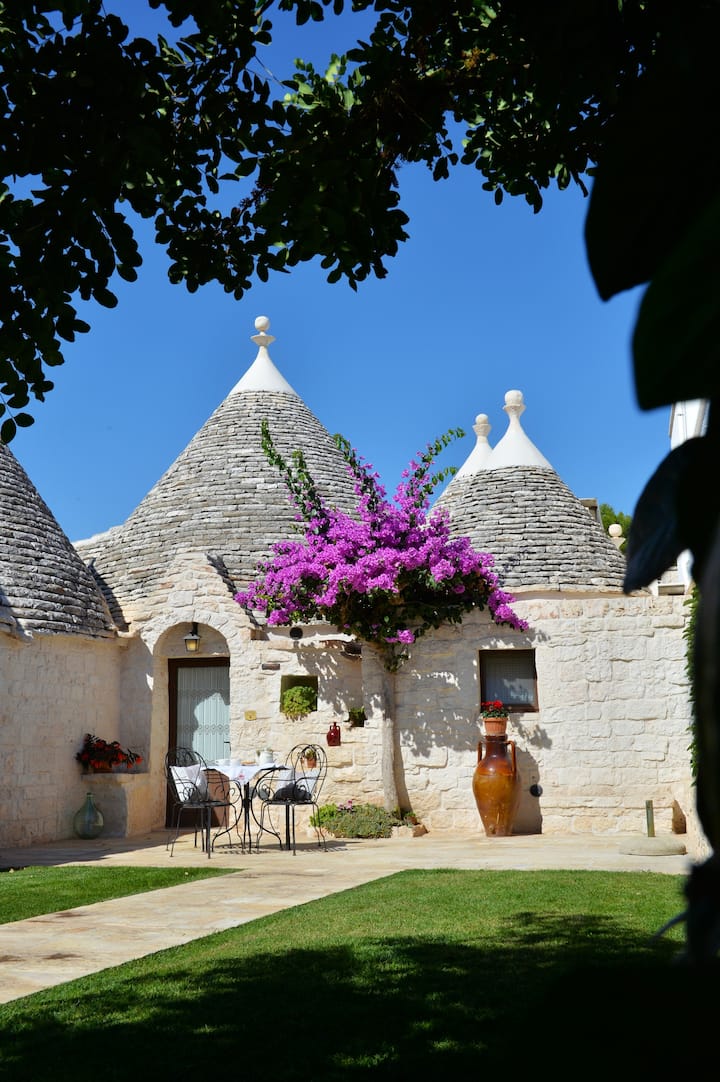 I Trulli Del Nonno Michele B&b E Piscina - Sovrano - Alberobello