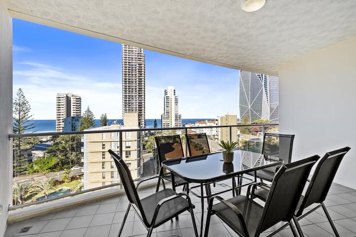 Wings Resort - 3 Bedroom Unit With Ocean Views - Surfers Paradise