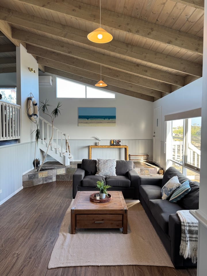 The House On The Hill: 8 Guests + Late Checkout - Rye