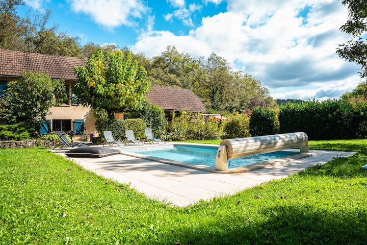 Les Nids Du Vallon, La Longère à Montignac-lascaux - France