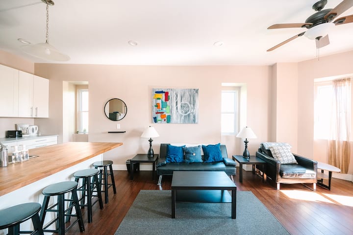 Acrisure Field | Walkable | Off-street Parking - Pittsburgh, PA