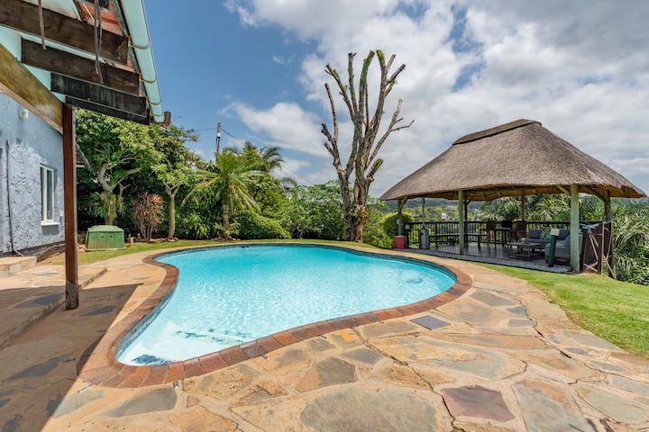 Tranquil Spanish Villa In Westville Central! - Queensburgh