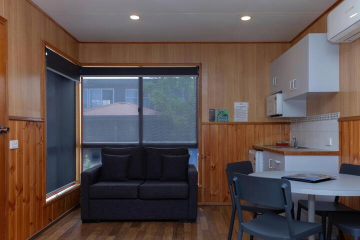 Big4 Albury Studio Cabins - Albury