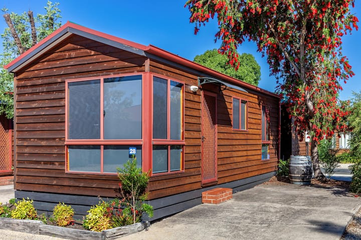 Big4 Albury Studio Cabins - Albury