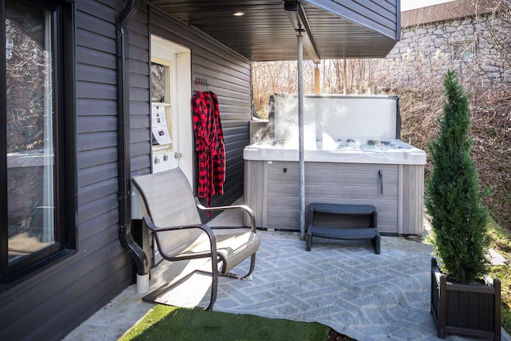 Ô Loft Du P'tit Grenier Spa Piopolis, Lac Mégantic - Quebec