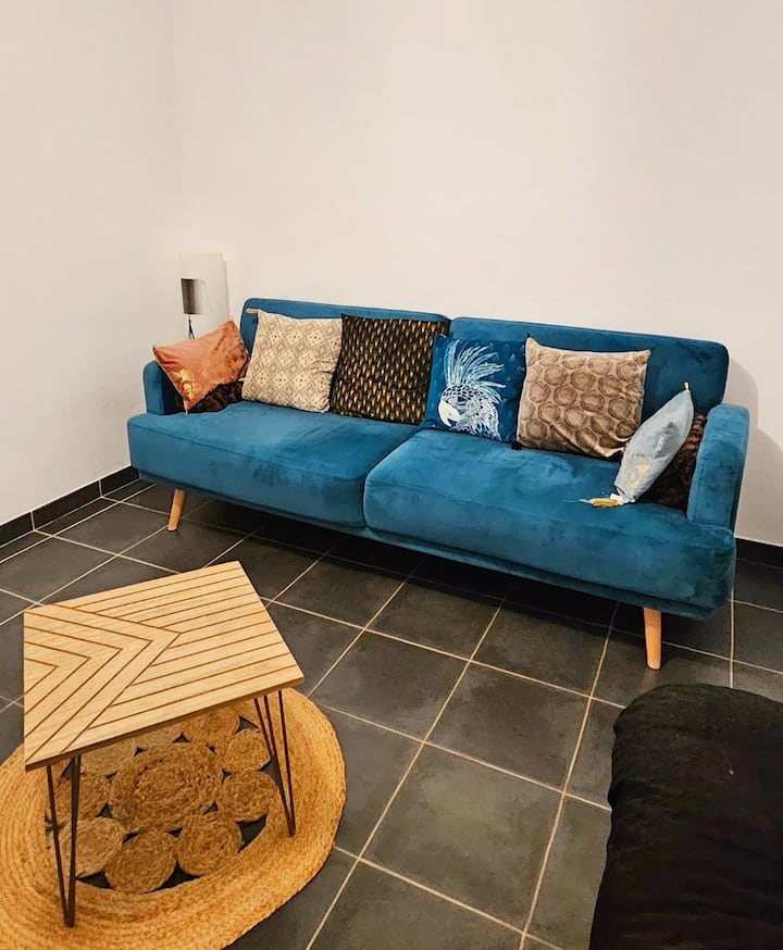 Maison De Village T3 Joliment Décorée - Belgodere
