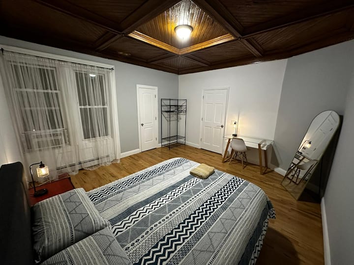 Room With Private Bathroom In Beautiful House - The Bronx, NY